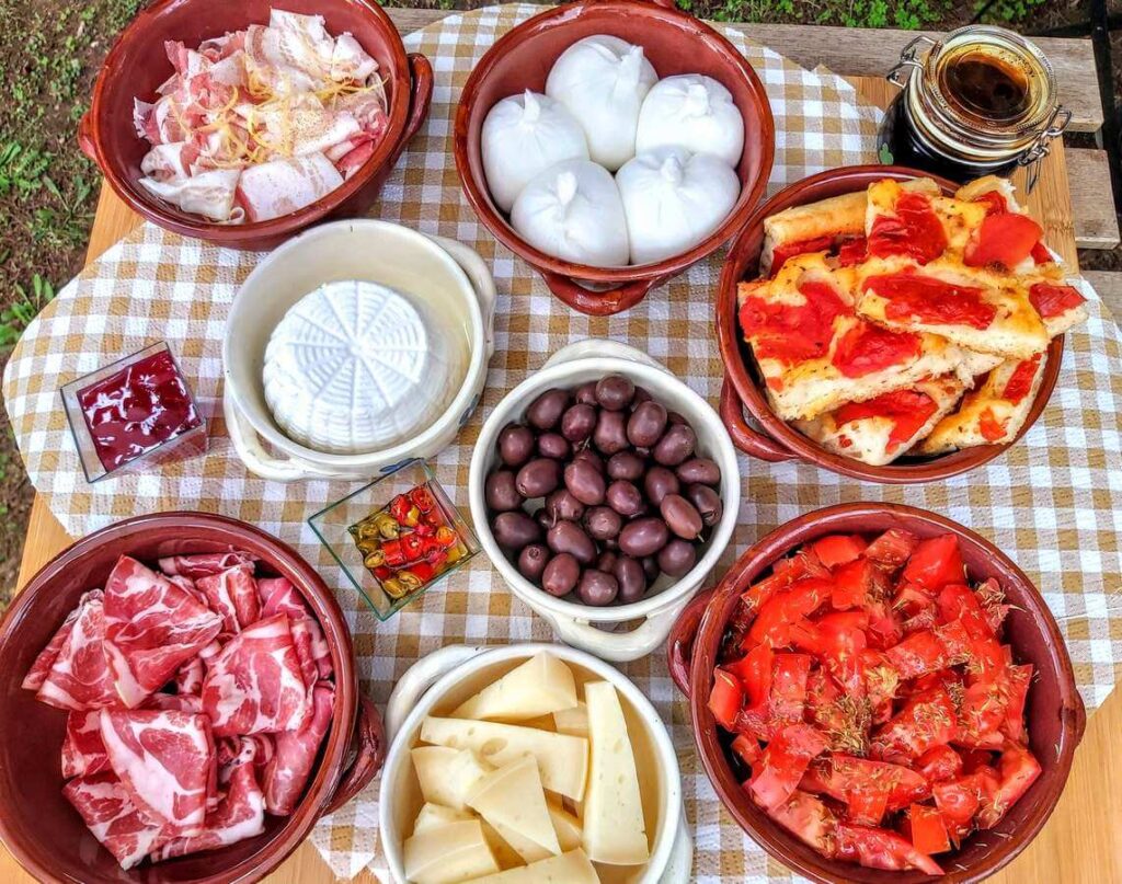 What to eat in Puglia Italy, discover the best local foods