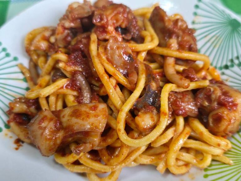 Ratafia recipe: a typical liqueur from Abruzzo